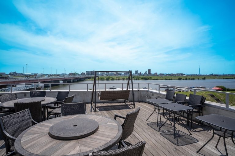 【無料送迎あり】千葉県市川市＜リバーサイドレストランBIBI テラスBBQ＞手ぶら＆追加持ち込みOK♪【会場】 | 日本最大級のバーベキュー場プラットフォーム Bavi